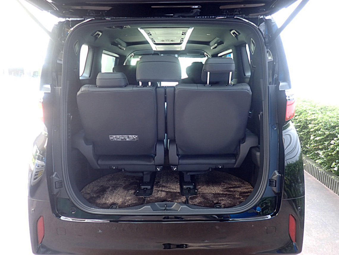 アルファード HYBRID 2.5 Executive Lounge E-Four | ファムレンタカー（Famレンタカー）